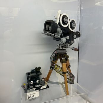 THE LEGO STORE - Updated December 2025 - 37 Photos & 21 Reviews - 8687 ...