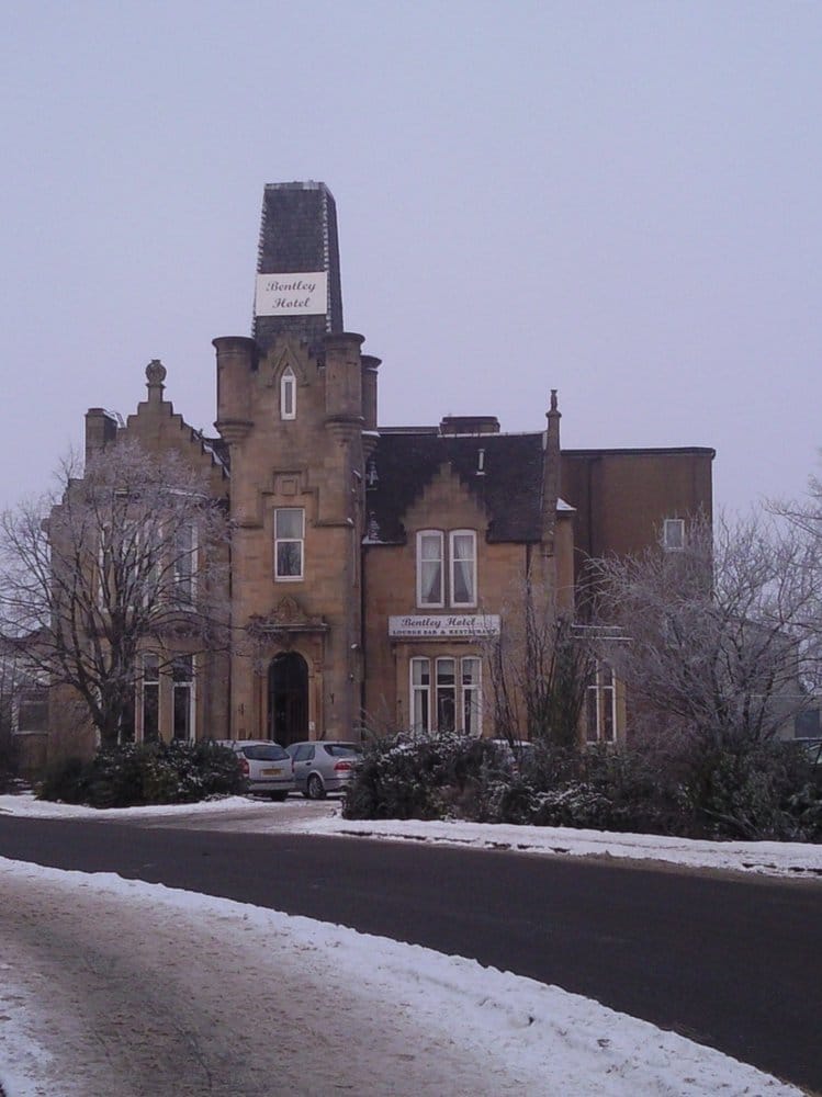 BENTLEY HOTEL - Updated April 2025 - 19 High Road, Motherwell, North ...