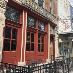 BEERHIVE PUB - Updated July 2025 - 463 Photos & 508 Reviews - 128 S ...