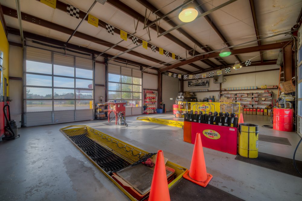 BLUE RIDGE OIL CHANGE - Updated December 2025 - 15 Photos - 1166 Windy ...