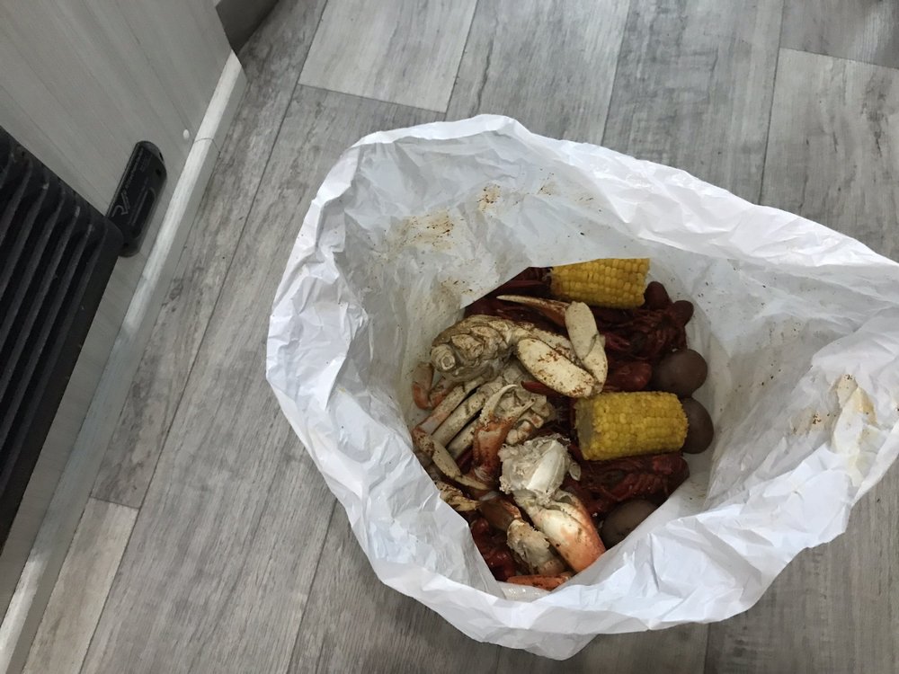 CAJUN CLAWS - Updated October 2025 - 2272 Rees St Ext, Breaux Bridge ...