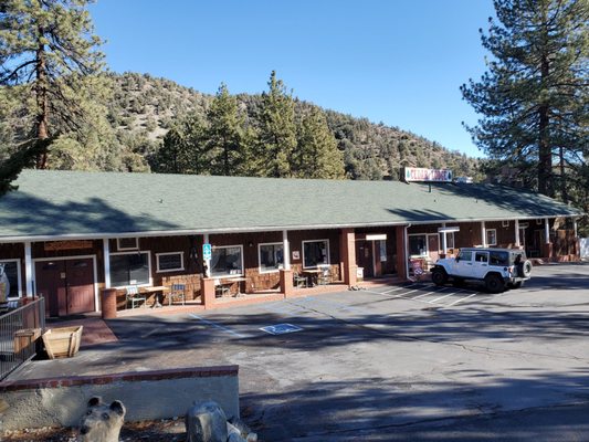 CEDAR LODGE MOTEL - Updated December 2025 - 32 Photos & 19 Reviews ...