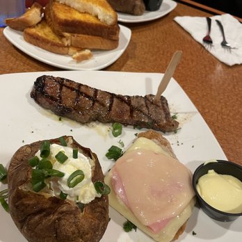 SIZZLER - Updated 2024 - 492 Photos & 440 Reviews - 2920 Los Feliz Blvd ...