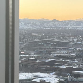 PEAKS LOUNGE - Updated April 2025 - 265 Photos & 261 Reviews - 650 15th ...