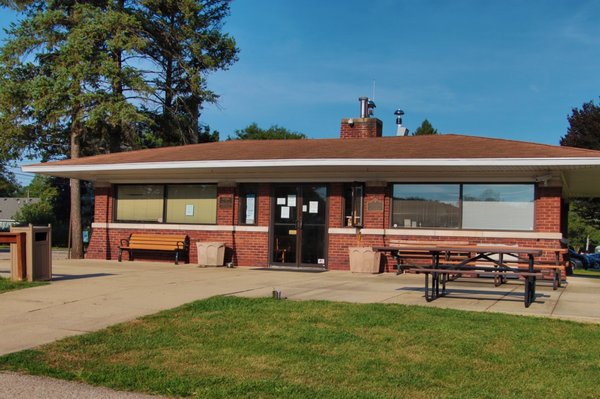 WING PARK GOLF COURSE - Updated July 2024 - 10 Photos - 1000 Wing St ...