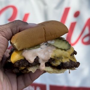 CLEDIS BURGERS & BEER - Updated December 2025 - 72 Photos & 38 Reviews ...