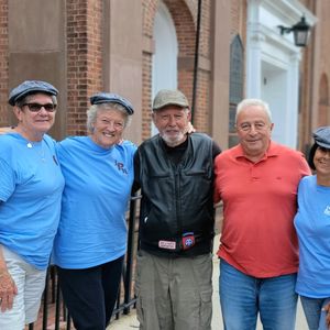 MOBSTERS AND LOBSTERS - Updated October 2025 - 39 Photos & 33 Reviews ...