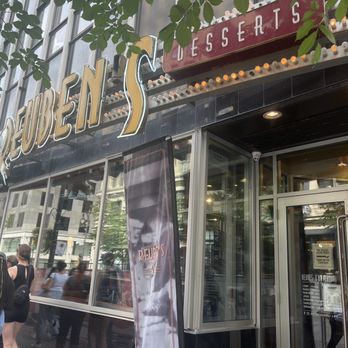 REUBEN’S DELI & STEAKHOUSE - 1154 Photos & 674 Reviews - 1116 Rue ...