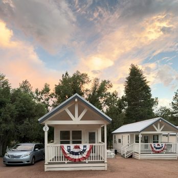 THE STRAWBERRY INN - Updated May 2025 - 762 Photos & 349 Reviews - 5073 ...