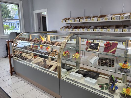 BIRNN CHOCOLATES - Updated December 2025 - 16 Photos & 24 Reviews - 314 ...