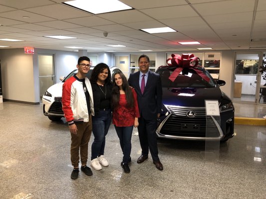 LEXUS OF MANHATTAN - Updated January 2026 - 45 Photos & 147 Reviews ...