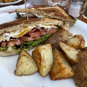 THE TREE-HOUSE CAFE - Updated December 2025 - 86 Photos & 116 Reviews ...