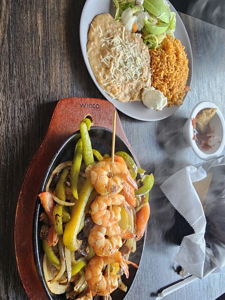 LA TAPATIA TAQUERIA Y MARISCOS - Updated May 2025 - 37 Photos & 17 ...