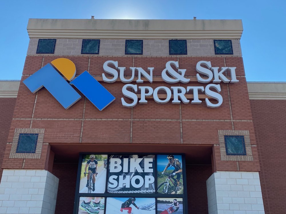 SUN & SKI SPORTS - 36 Photos & 38 Reviews - 11170 N Central Expy ...