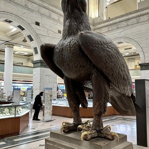 THE WANAMAKER EAGLE - 18 Photos - 1300 Market St, Philadelphia ...