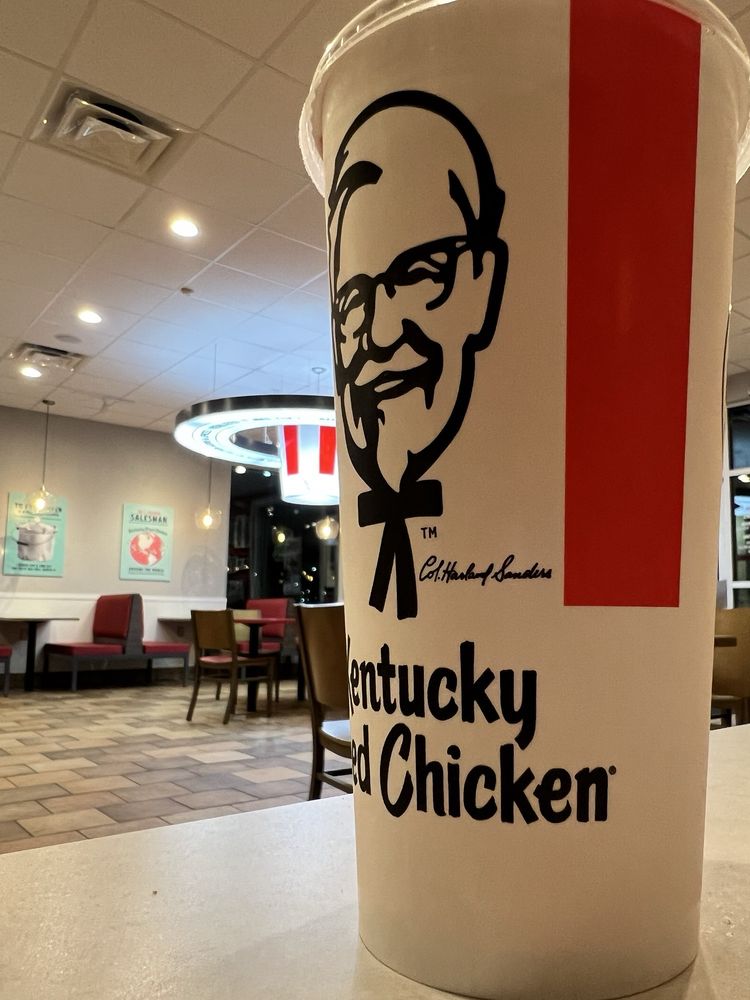 KFC - Updated December 2025 - 11 Photos & 21 Reviews - 31 Town Line Rd ...