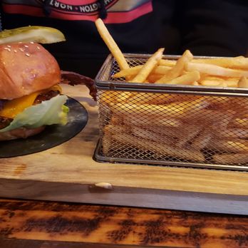 OFF MAIN - Updated December 2025 - 53 Photos & 50 Reviews - 610 5th Ave ...