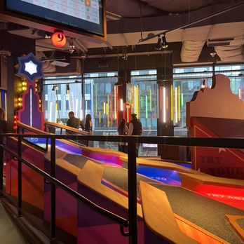 PUTTSHACK - BOSTON - Updated December 2024 - 402 Photos & 210 Reviews ...