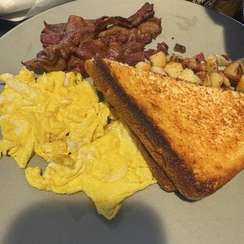 THE LOCAL - Updated March 2025 - 20 Photos & 20 Reviews - 25188 Three ...