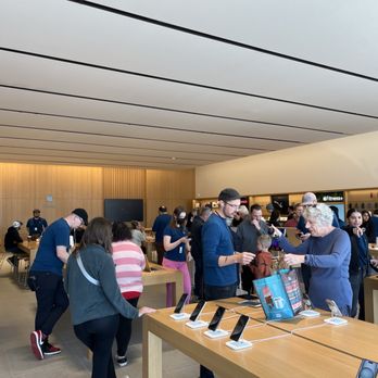 APPLE STORE - Updated August 2025 - 10 Photos & 12 Reviews - 7273 SW ...