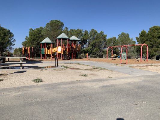 APOLLO COMMUNITY REGIONAL PARK, Lancaster, California - 4555 W Ave G ...