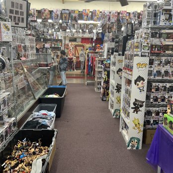 TRADERS WORLD - Updated January 2026 - 235 Photos & 101 Reviews - 601 ...