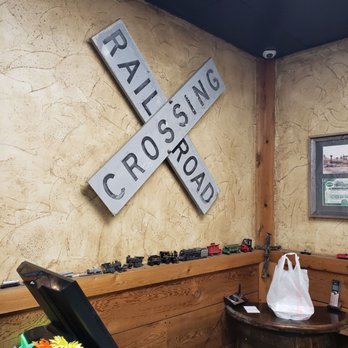 TRACKS RESTAURANT - Updated August 2025 - 51 Photos & 72 Reviews - 109 ...