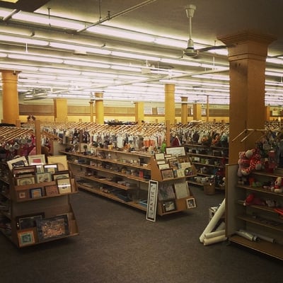 MYUNIQUE THRIFT BRONX - Updated October 2025 - 53 Photos & 105 Reviews - 218 W 234th St, Bronx ...