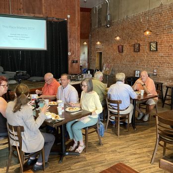 SPRING STREET GRILL & CATERING - Updated October 2025 - 34 Photos & 28 ...