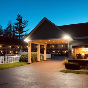 THE COMMON MAN RESTAURANT - 439 Photos & 595 Reviews - American ...