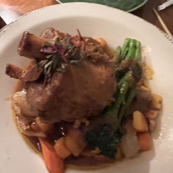 THE TREE HOUSE TAVERN & BISTRO - Updated November 2024 - 1742 Photos ...