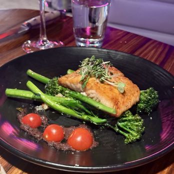 STK STEAKHOUSE BELLEVUE - Updated October 2025 - 1399 Photos & 1318 ...