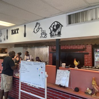 DEMITRIS RESTAURANT - Updated November 2024 - 148 Photos & 156 Reviews ...