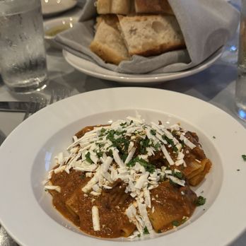 ROMA - Updated July 2025 - 394 Photos & 265 Reviews - 2347 University ...