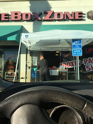 THE BOX ZONE - Updated November 2024 - 50 Photos & 144 Reviews - 211 W ...