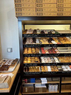 SLODOCO DONUTS - 11 Photos - 195 Higuera St, San Luis Obispo ...