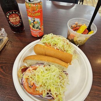 ROMANELLI’S ITALIAN DELI - Updated June 2024 - 426 Photos & 681 Reviews ...