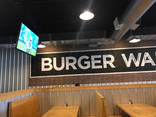 BURGER WAREHOUSE - 42 Photos & 139 Reviews - 1839 Troup Hwy, Tyler ...