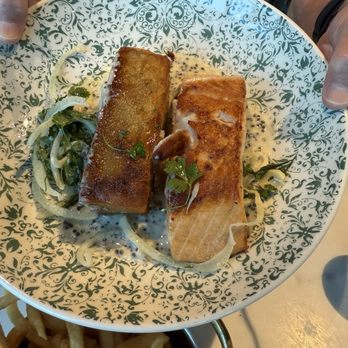 GARNI CAFE - Updated January 2026 - 136 Photos & 31 Reviews - 6100 Wave ...