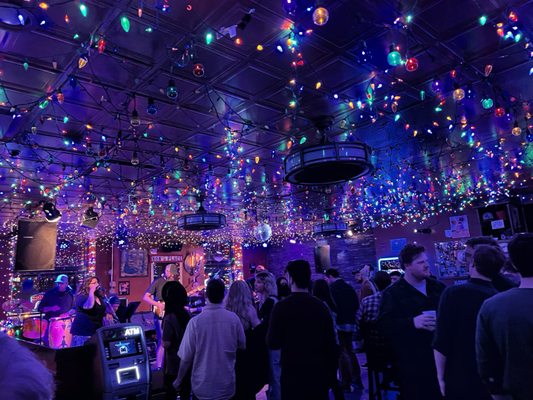 MOM’S PLACE - Updated July 2025 - 103 Photos & 146 Reviews - 650 N ...