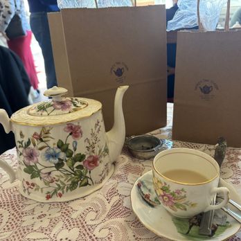 LOVEY’S TEA SHOPPE - Updated January 2026 - 737 Photos & 337 Reviews ...