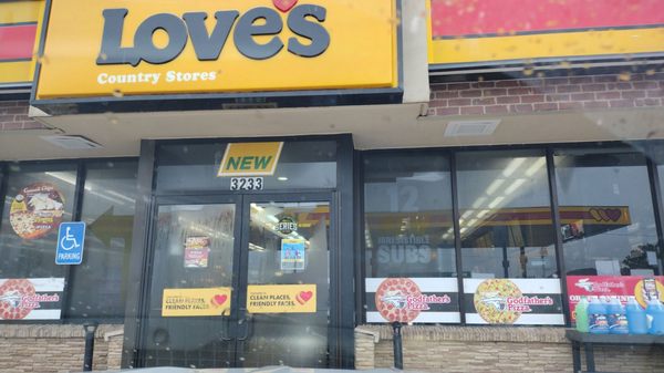 LOVE’S COUNTRY STORE - Updated August 2025 - 20 Photos - 3233 SW 89th ...