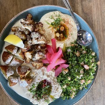 PARAMOUNT MIDDLE EASTERN KITCHEN - Updated December 2025 - 128 Photos ...