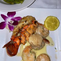 T MICHAELS - Updated December 2025 - 206 Photos & 331 Reviews - 4050 ...