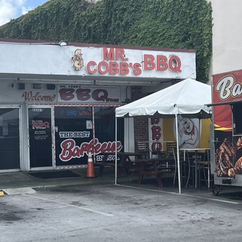 MR COBBS BBQ & WINGS - Updated July 2024 - 49 Photos & 50 Reviews ...