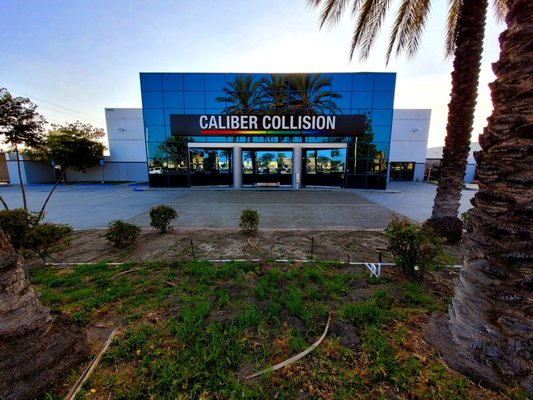 CALIBER COLLISION - Updated April 2025 - 102 Photos & 408 Reviews ...