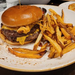 LOCAL ON NORTH - DULUTH - Updated December 2025 - 526 Photos & 345 ...