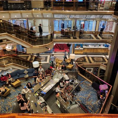 CLUB ESPRIT - Updated January 2026 - 34 Photos & 13 Reviews - 8121 ...