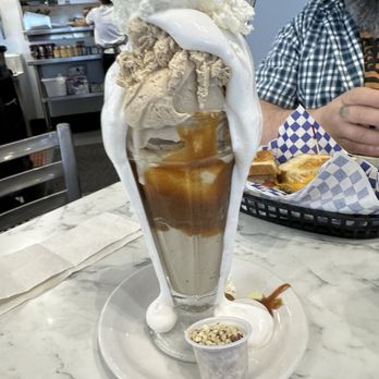 LEATHERBY’S FAMILY CREAMERY- FOLSOM - Updated January 2025 - 260 Photos ...