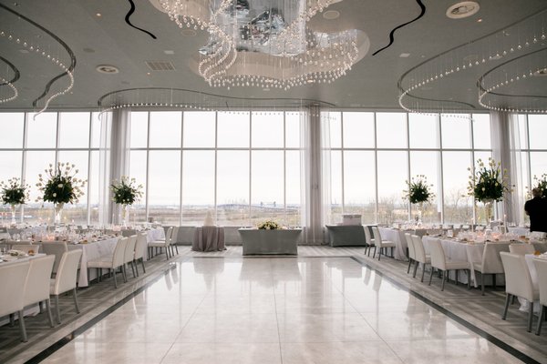 ABOVE ROOFTOP - Updated December 2025 - 59 Photos & 59 Reviews - 1100 S ...